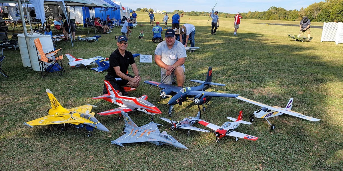 Realistic flight experience with remote control airplanes - Abdellatifturf